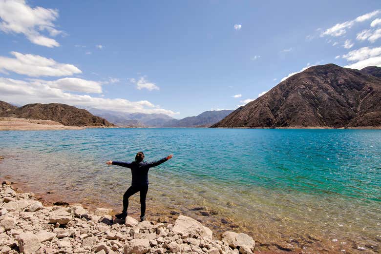 Trekking por el embalse Potrerillos desde Mendoza - Civitatis.com