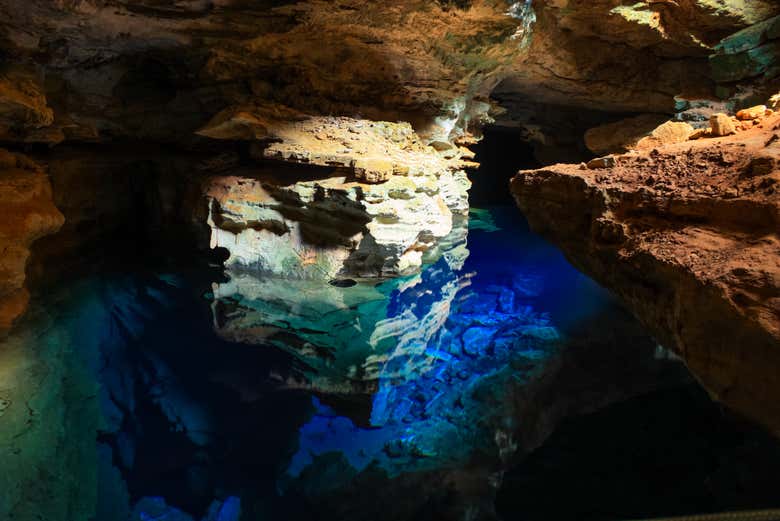 Excursão ao Poço Encantado e ao Poço Azul saindo de Lençóis