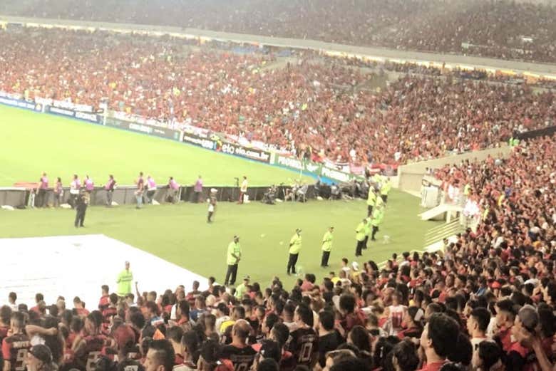 Partido de fútbol en Río de Janeiro con guía local