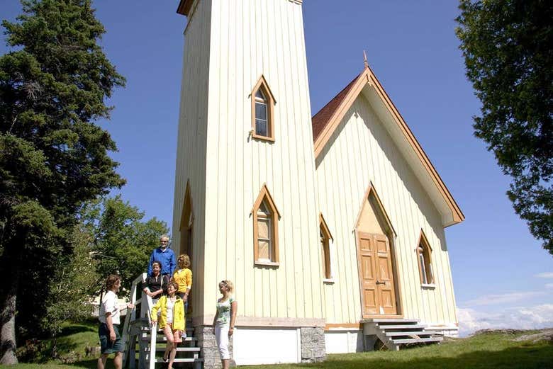 Cruise & Visit to Grosse Island, Quebec