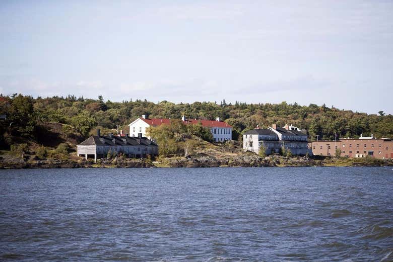 Cruise & Visit to Grosse Island, Quebec