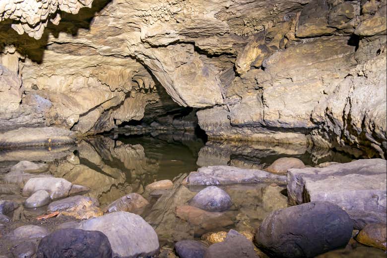 La Peña Caverns Excursion from Guatapé - Book at Civitatis.com