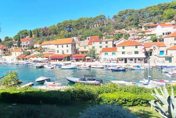 Blue Lagoon, White Lagoon, Šolta & Drvenik Veli Excursion from Trogir