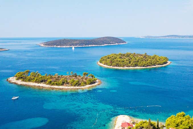 Blue Lagoon, White Lagoon, Šolta & Drvenik Veli Excursion from Trogir