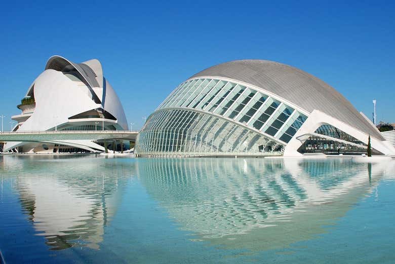 Valencia Day Trip + Oceanographic & Hemispheric Ticket, Benicassim