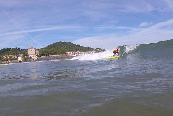 Cours de surf à Mundaka - Réservez en ligne sur Civitatis.com