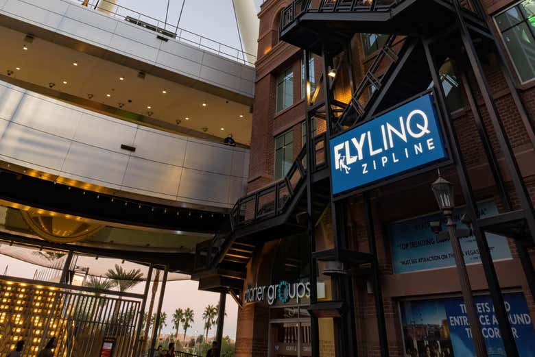 Fly LINQ Zipline Las Vegas Ticket - Book Online at Civitatis.com