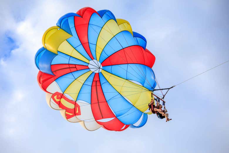 Parasailing in Boracay - Book Online at Civitatis.com