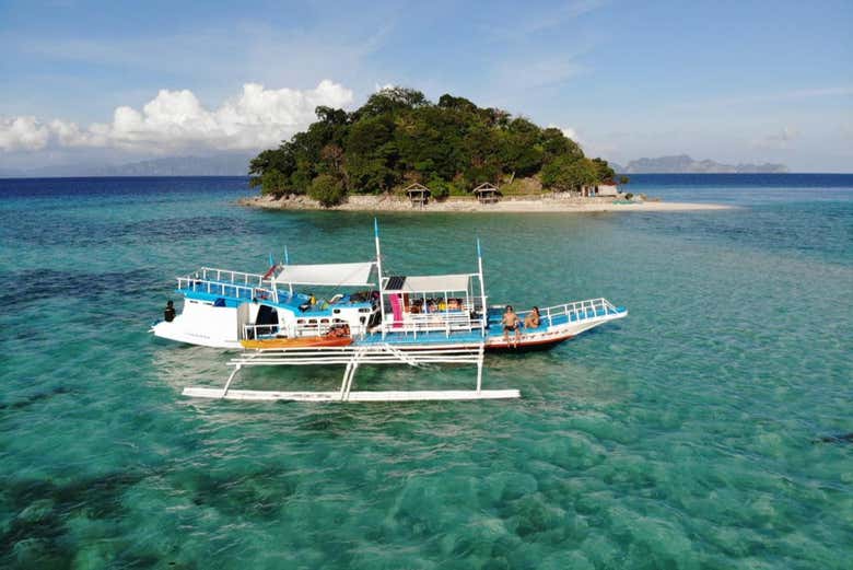Barracuda Lake, Siete Pecados & Skeleton Wreck Tour from Coron