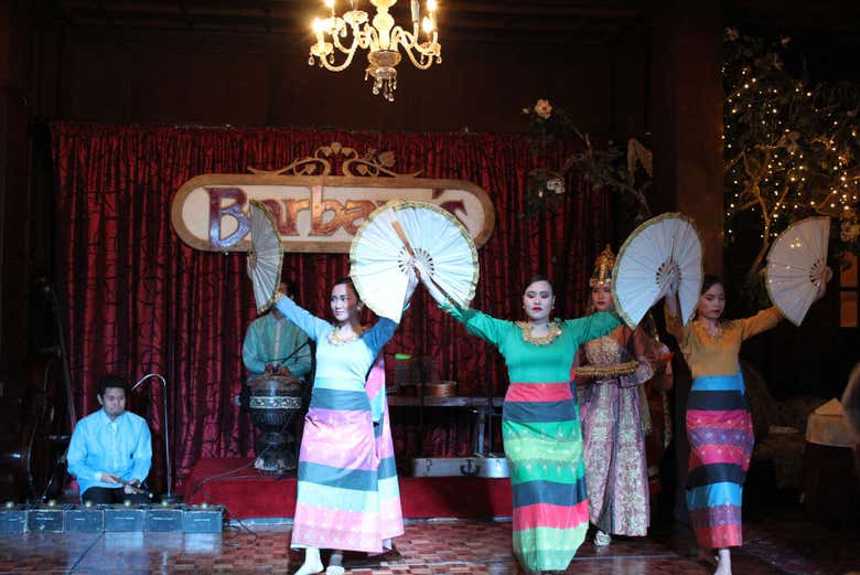 Barbara's Heritage Restaurant Dinner & Show in Manila