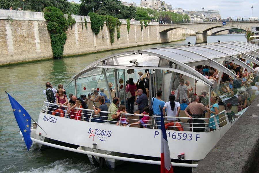 Barco turístico de París Batobus - Reserva en Civitatis.com