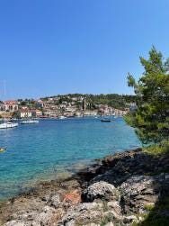 Excursión a las islas de Brac y Solta en barco desde Split