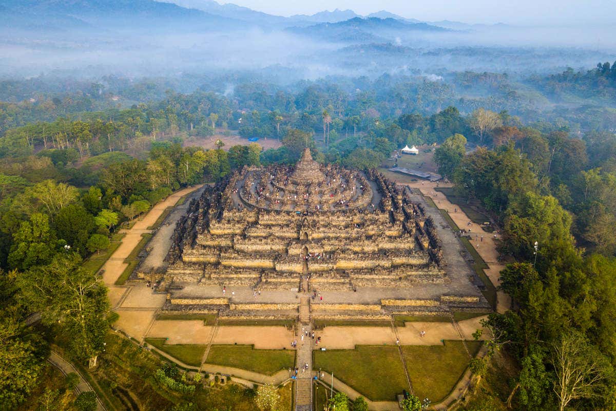 Excursión a los templos de Borobudur y Prambanan desde Semarang