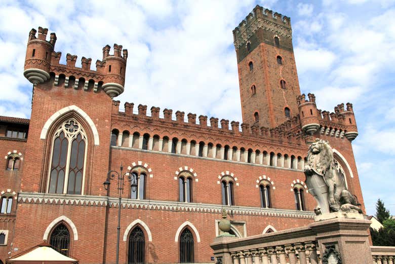 Asti Private Tour - Book Online at Civitatis.com