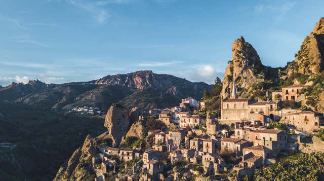 Day trips, guided tours and activities in Pentedattilo - Page 2