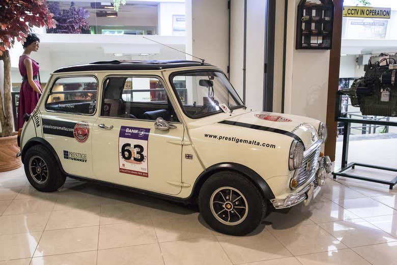 Entrada al Museo de Coches Clásicos de Malta, Qawra