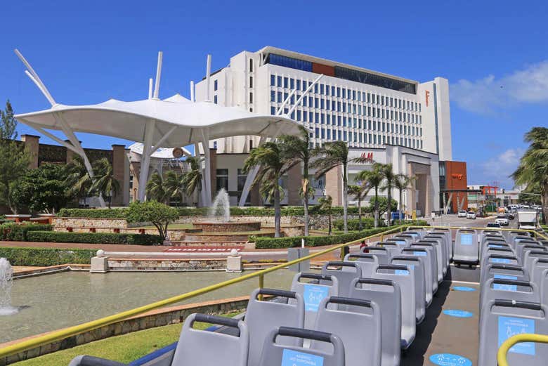 Autobús turístico de Cancún - Reserva online en Civitatis.com