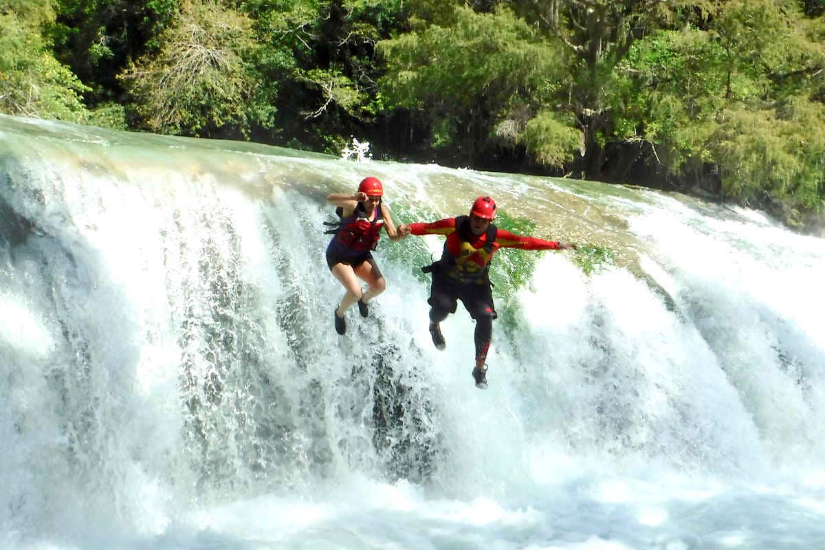 Salto de cascadas en el río Micos desde Ciudad Valles
