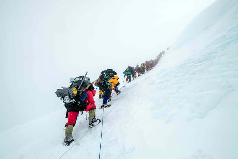 Expedición de 64 días hasta la cima del monte Everest desde Katmandú