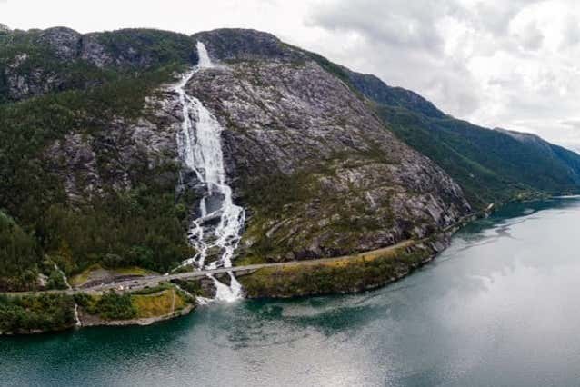Langfoss Waterfall Excursion for Cruise Passengers from Haugesund
