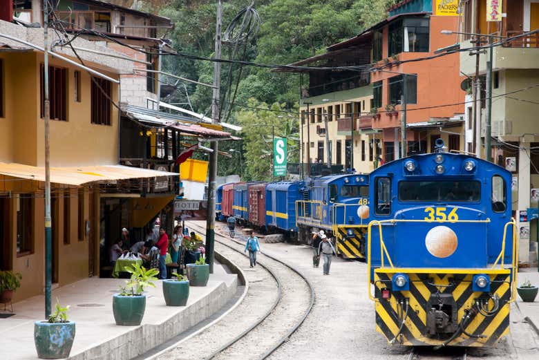 Tren a Machu Picchu desde Ollantaytambo - Reserva en Civitatis.com