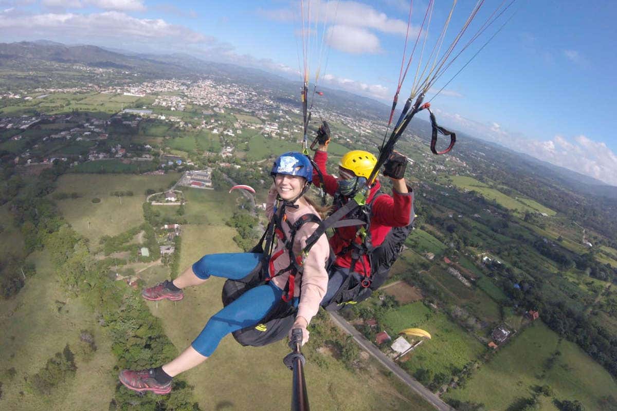 Vuelo en parapente por Jarabacoa - Reserva online en Civitatis.com