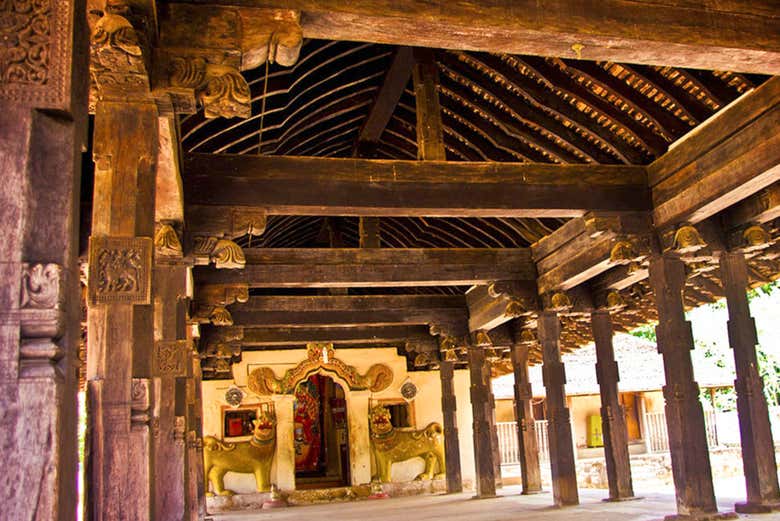 Kandy Temples Trip - Book Online at Civitatis.com