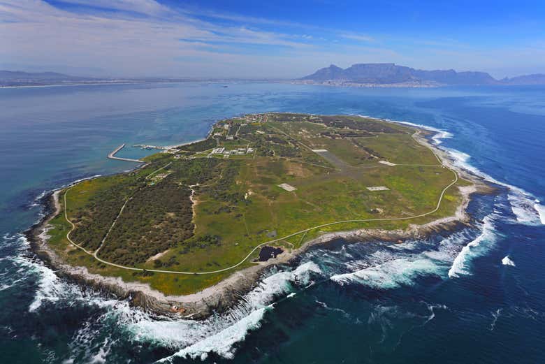 Cape Town, Table Mountain & Robben Island Tour - Civitatis.com
