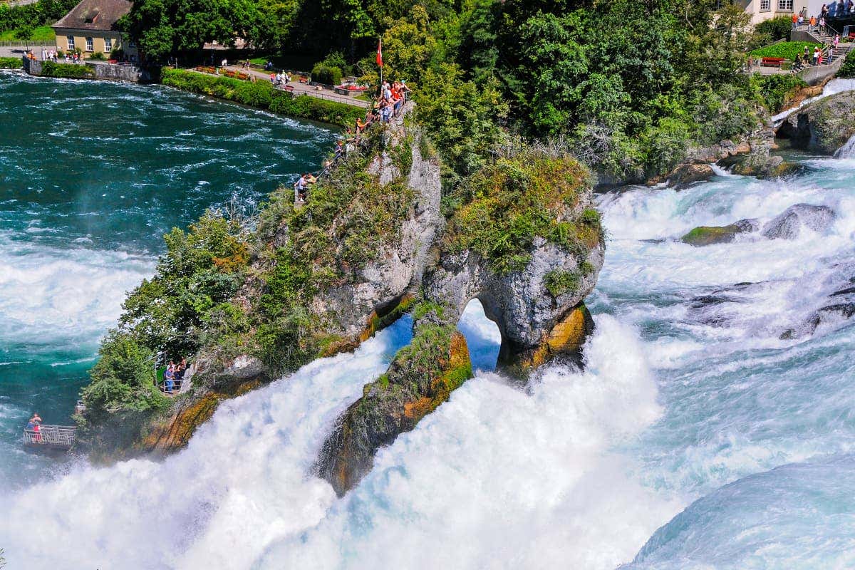 Excursion aux chutes du Rhin depuis Zurich - Civitatis.com